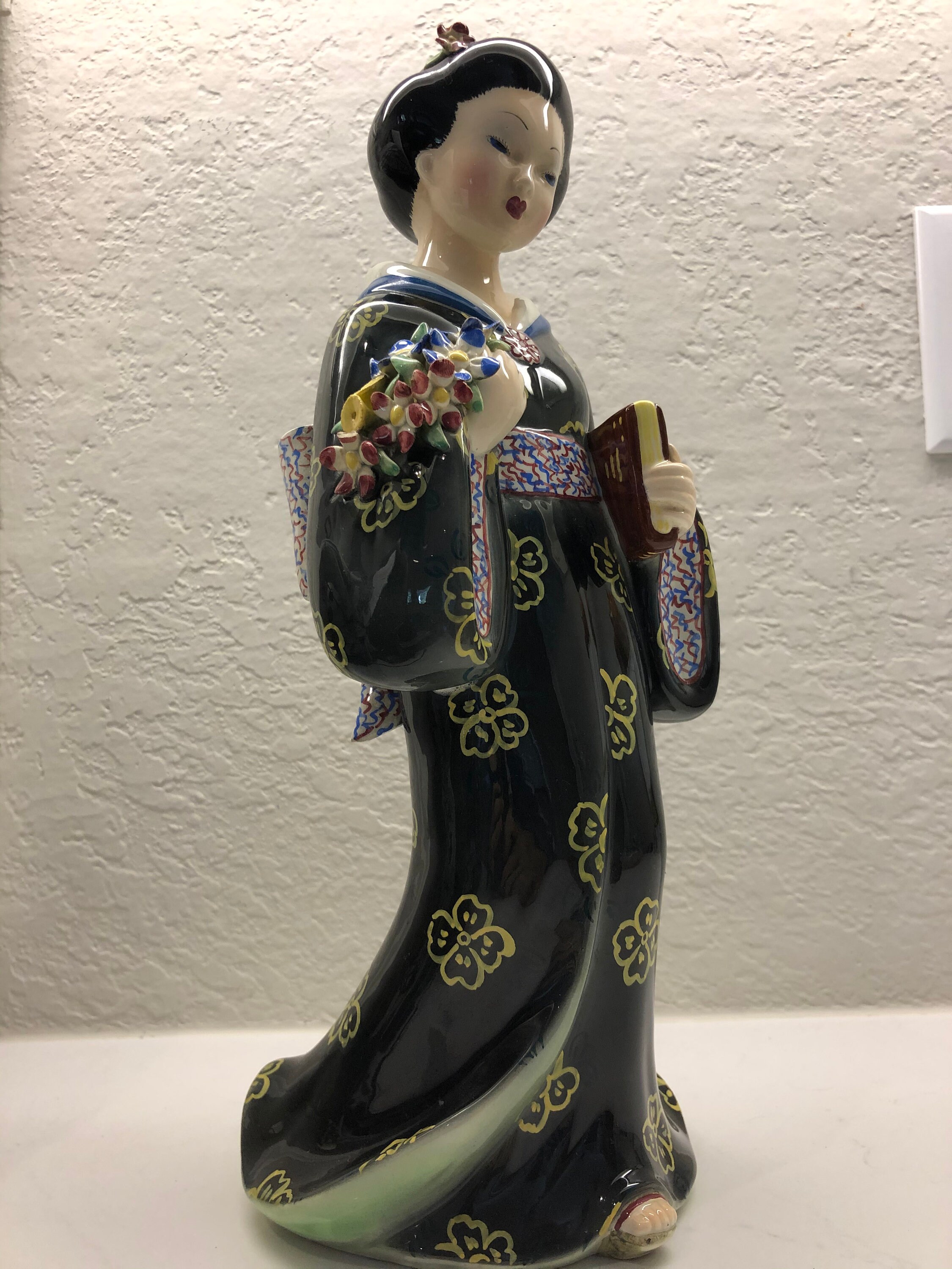 Geisha Porcelain Figurine Made in Italy Handpainted Oriental Figurine ...