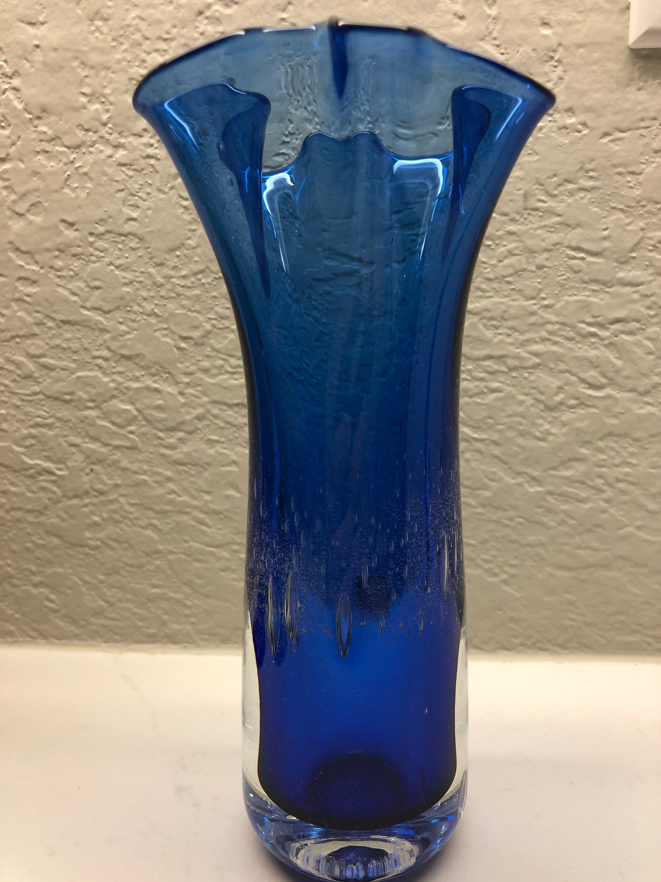 David Traub Art Glass Cobalt Blue Vase Signed Vintage 83 Rare Art Work ...