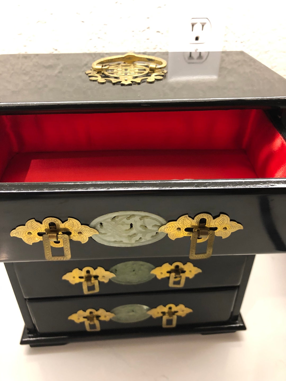 Lacquered Asian Jewelry Box With Jade Nephrite and Details - Etsy