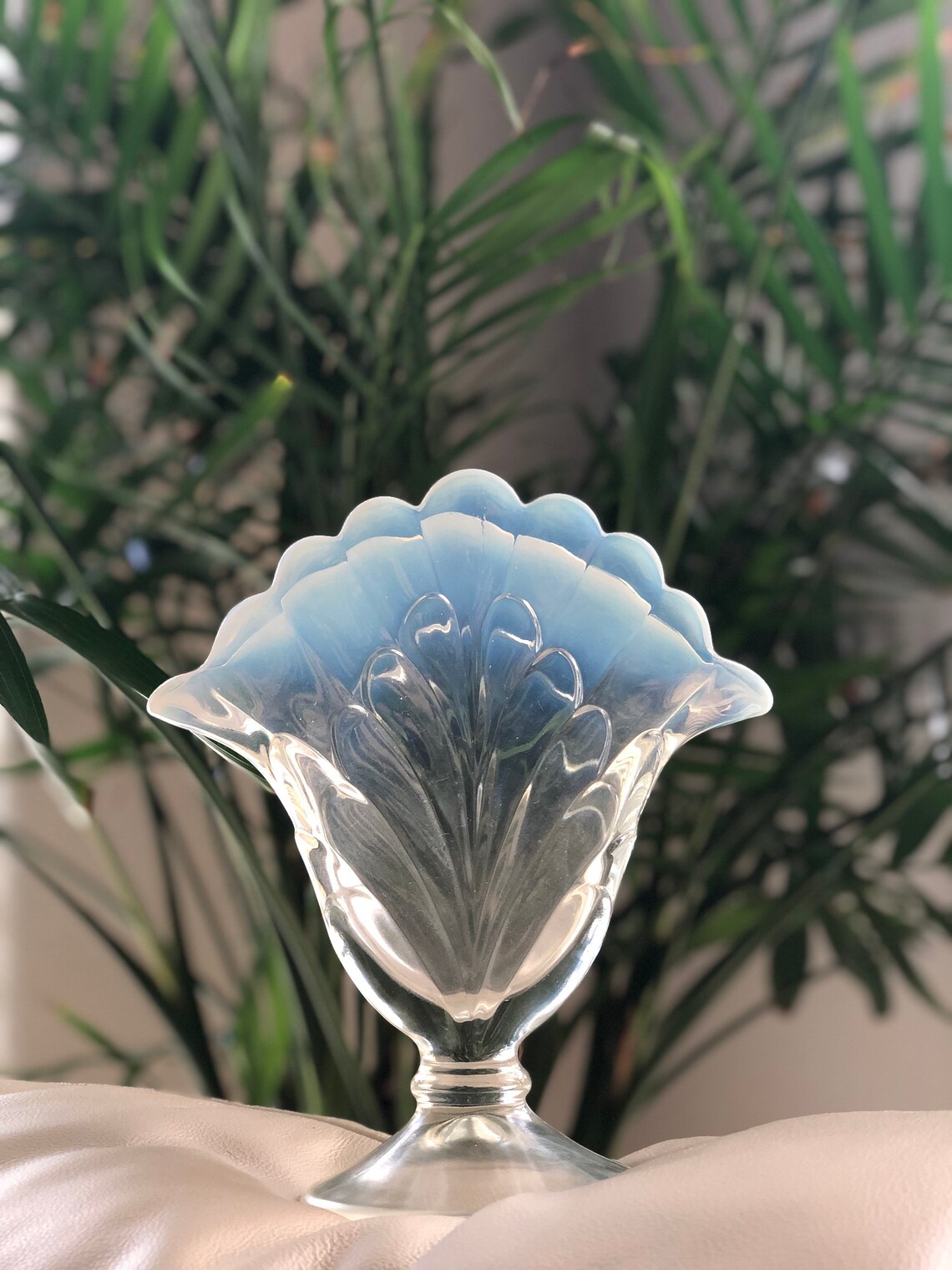 Fenton Levay Glass Opalescent Limited Fan - Etsy