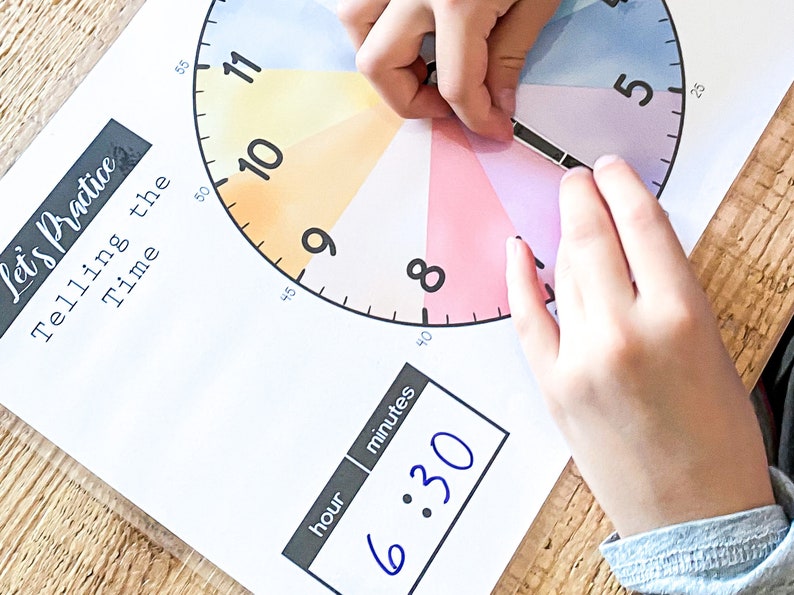 Telling the Time Printable Clock // Printable Homeschool - Etsy