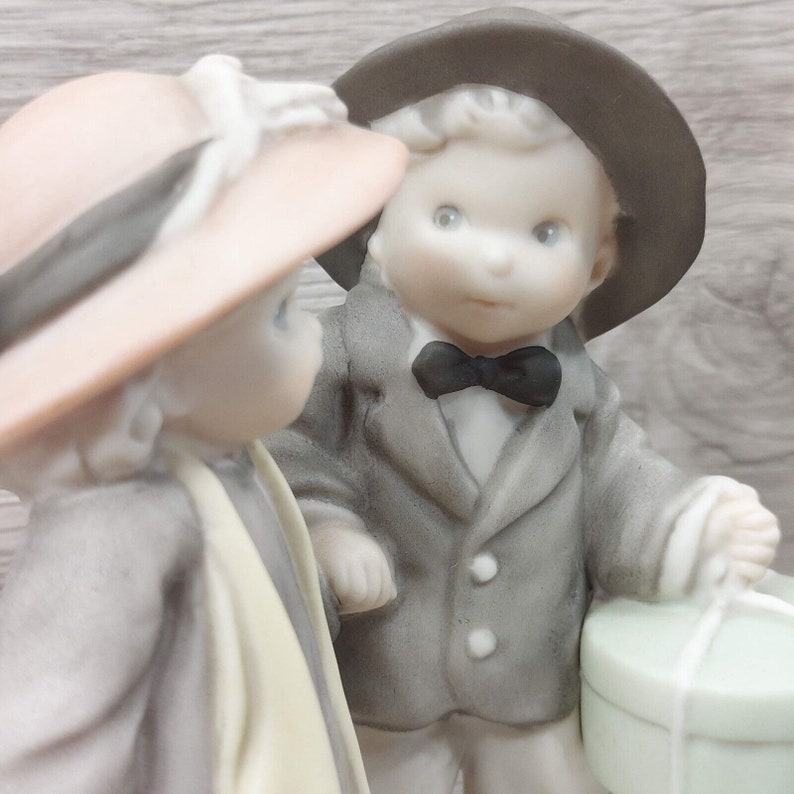 Enesco Kim Anderson Music Box Couple Shopping Figurine Lullaby - Etsy
