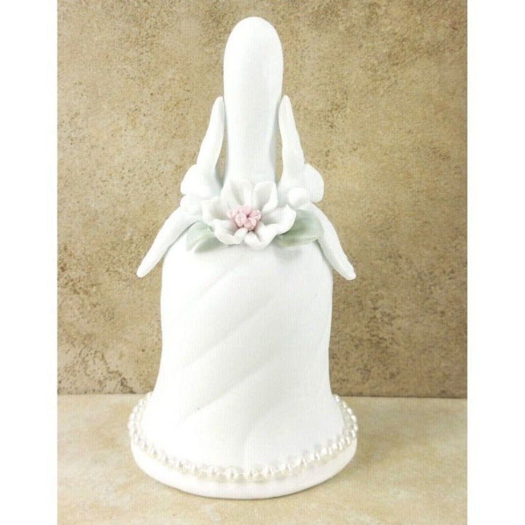 White Pair Dove Birds Ceramic Bell Flower | 1996's Collectible Wedding ...