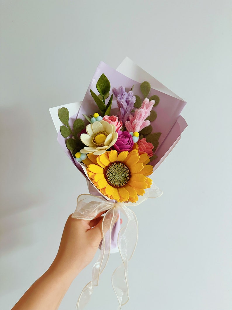 DIY Mini Felt & Pipe Cleaner Flower Bouquet Kit - Sunflower, Roses ...
