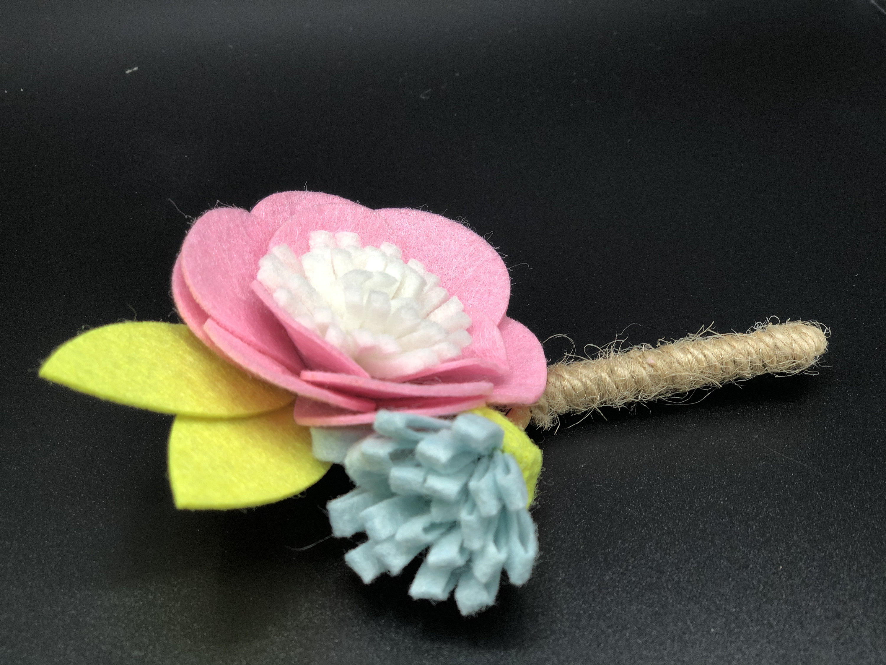 Anemone Felt Brooch, Pastel Pink Blue Flowers Felt Brooch Pin, Unique ...