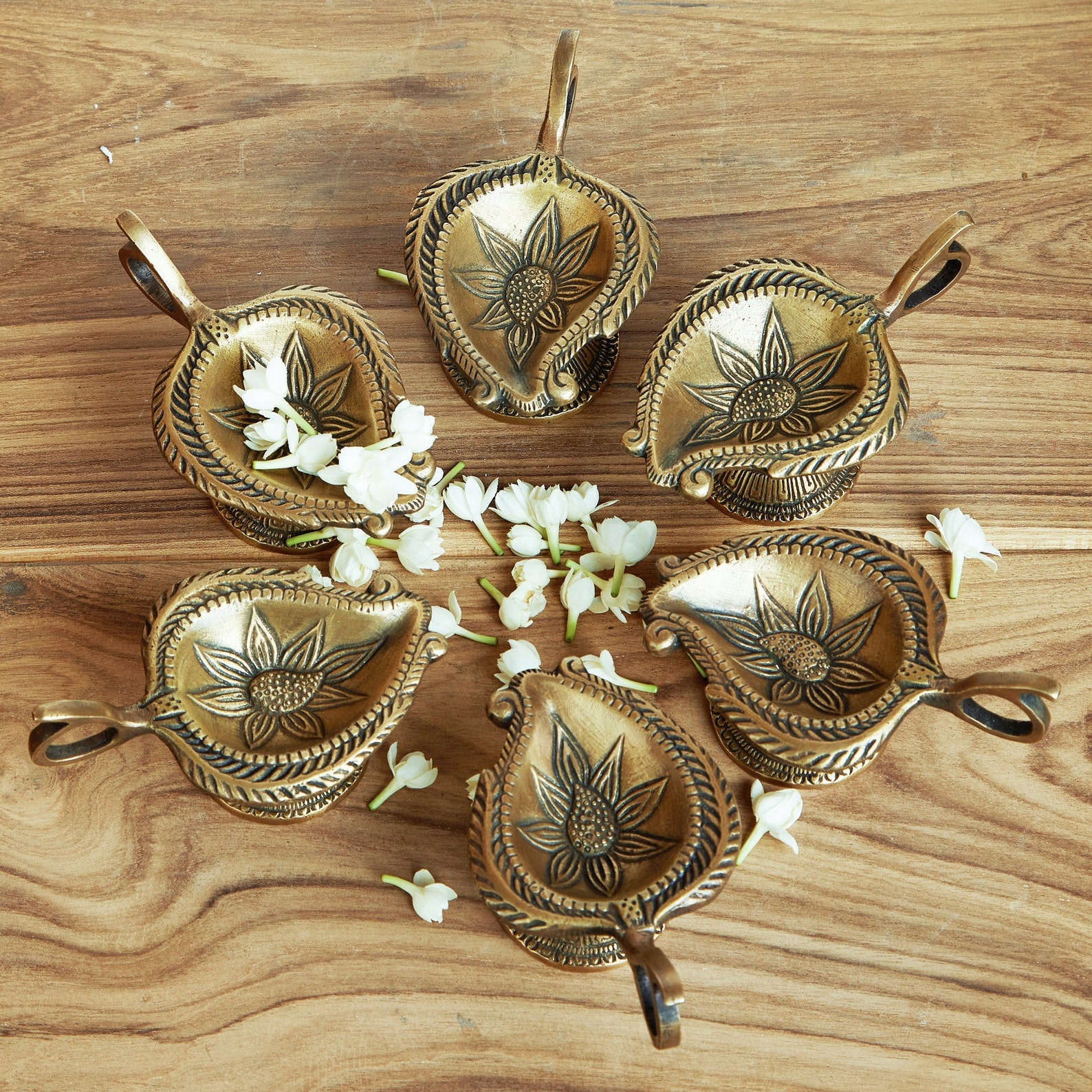 Small Diyas Set Of 6 Leaf Shape Diyas Oil Wick Brass Diya | Etsy