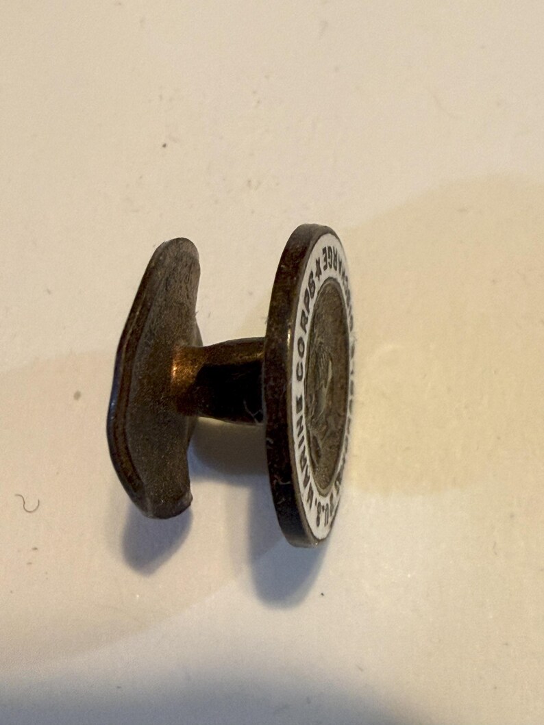 WWI U.S. Marine Corps Honorable Discharge Pin | Authentic 1914–1918 ...