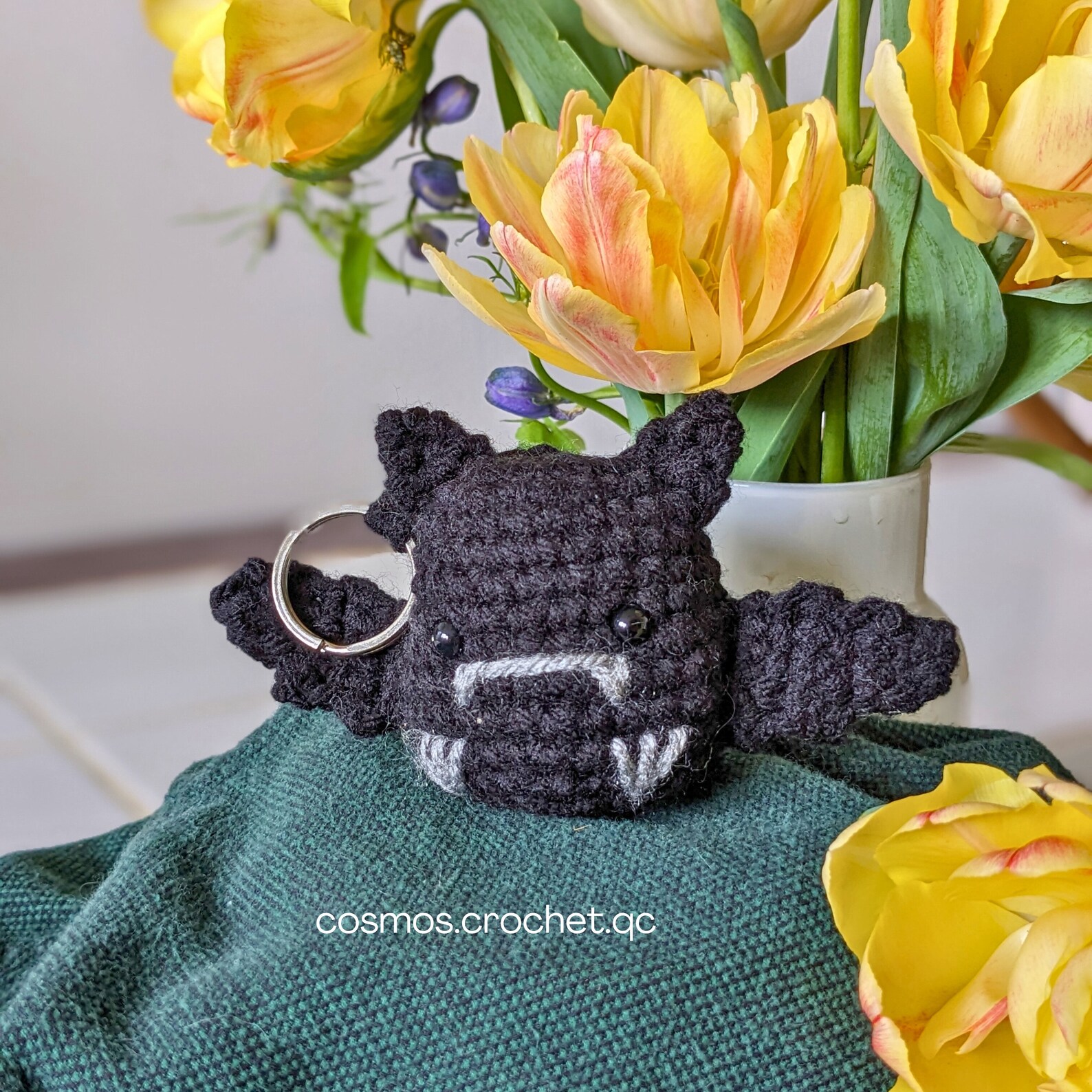 Crochet Bat Keychain PDF Pattern - DIY Halloween Accessory - Etsy