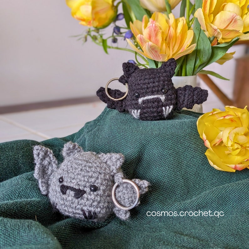 Crochet Bat Keychain PDF Pattern - DIY Halloween Accessory - Etsy