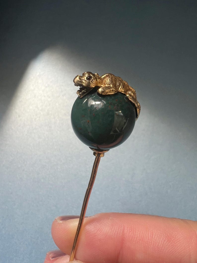 Spilla antica vittoriana in oro 18 carati con lucertola eliotropio ...