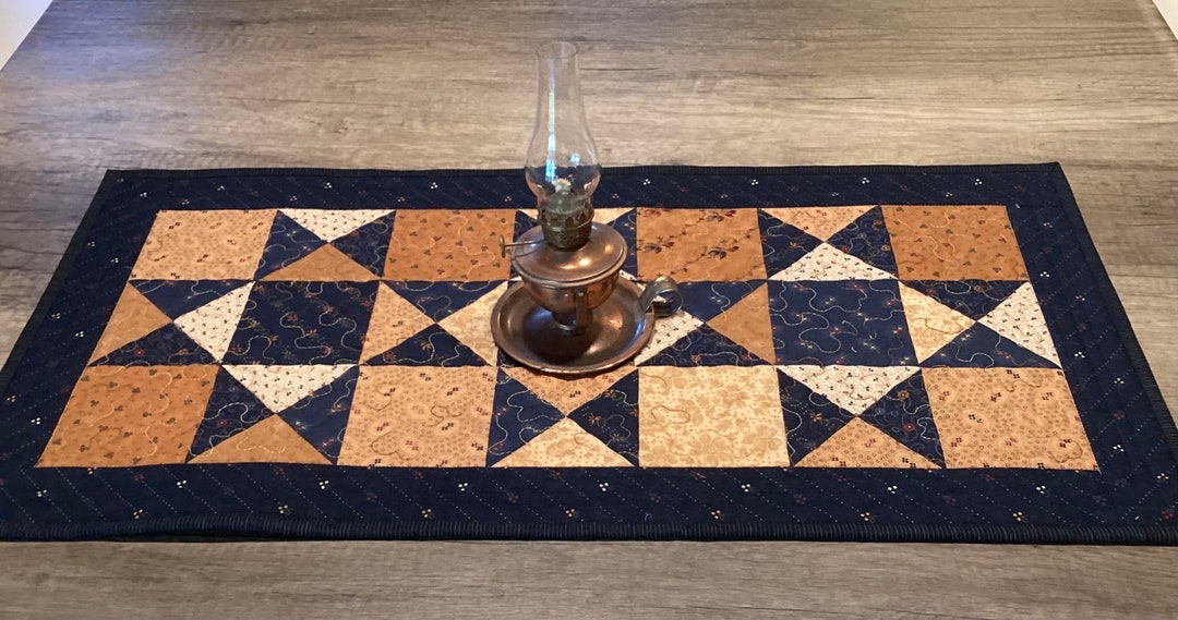 Navy Ohio Star Table Runner - Etsy