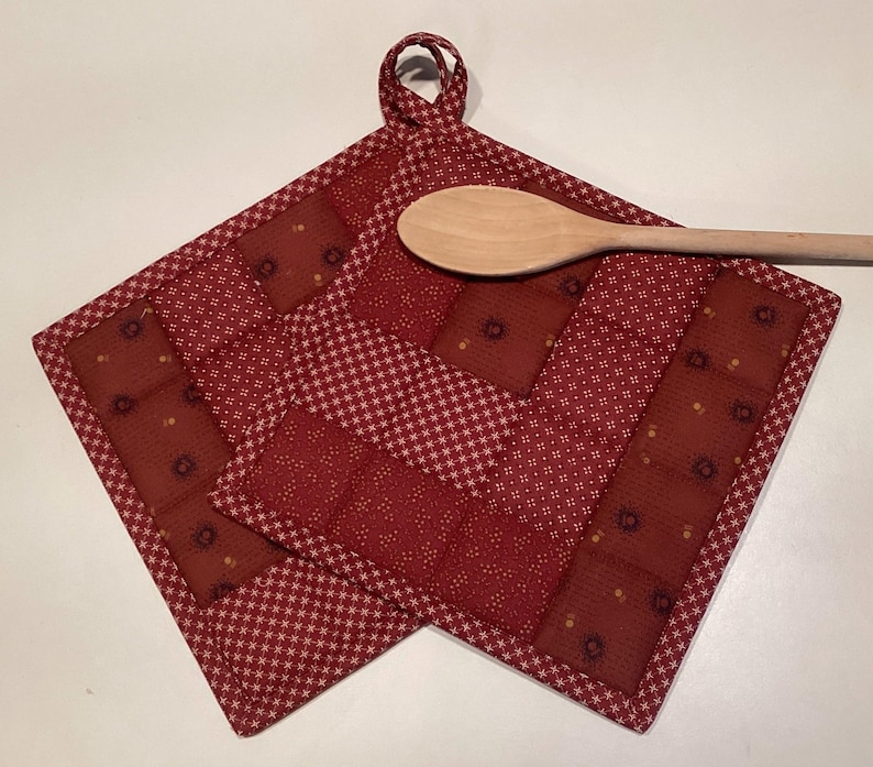 Berry Patchwork Hot Pads, Set of 2 - Etsy