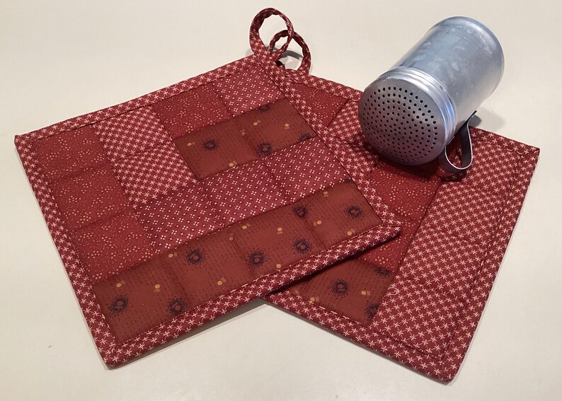 Berry Patchwork Hot Pads, Set of 2 - Etsy