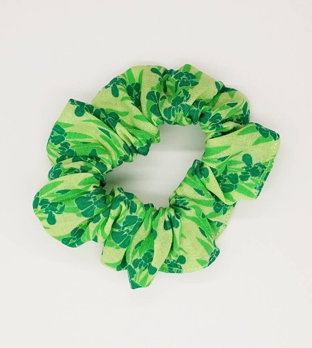 St Patrick's Day Scrunchie, 90s Nostalgia, Scrunchie, Green Scrunchie ...