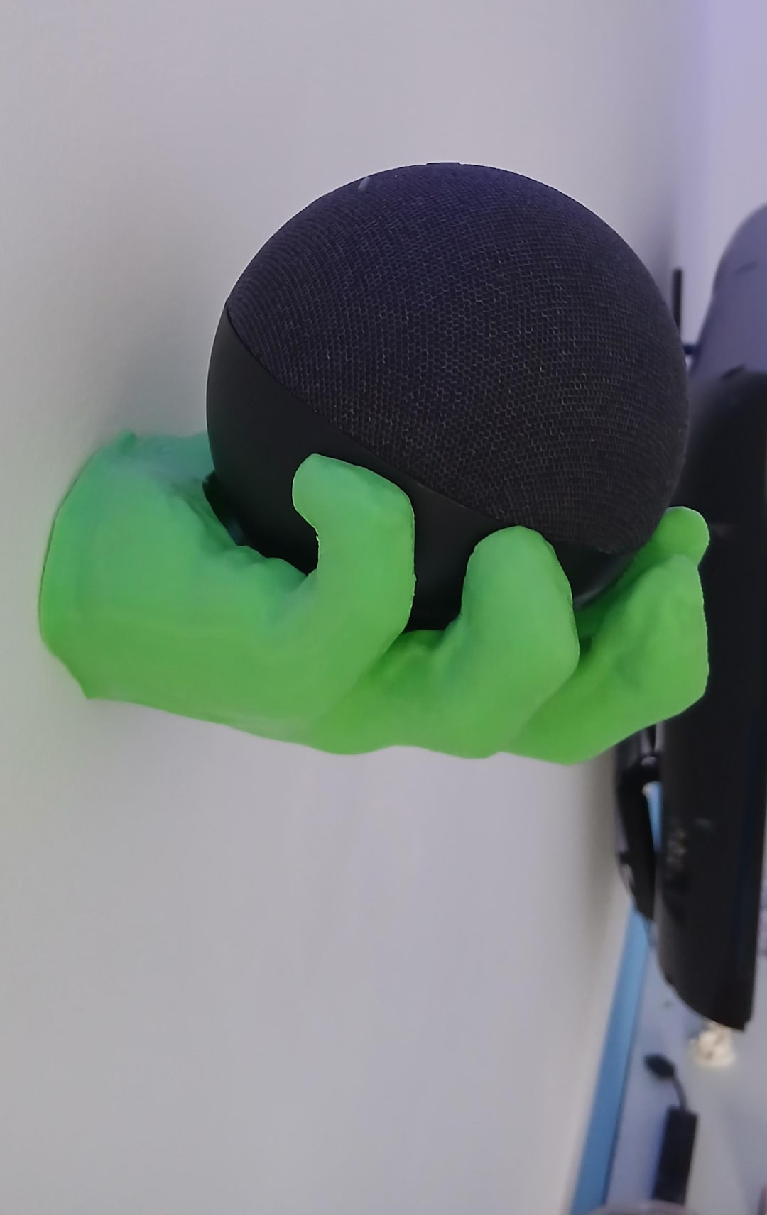 Marvel Hulk Alexa Dot Wall Shelf – Superhero Smart Speaker Holder for ...