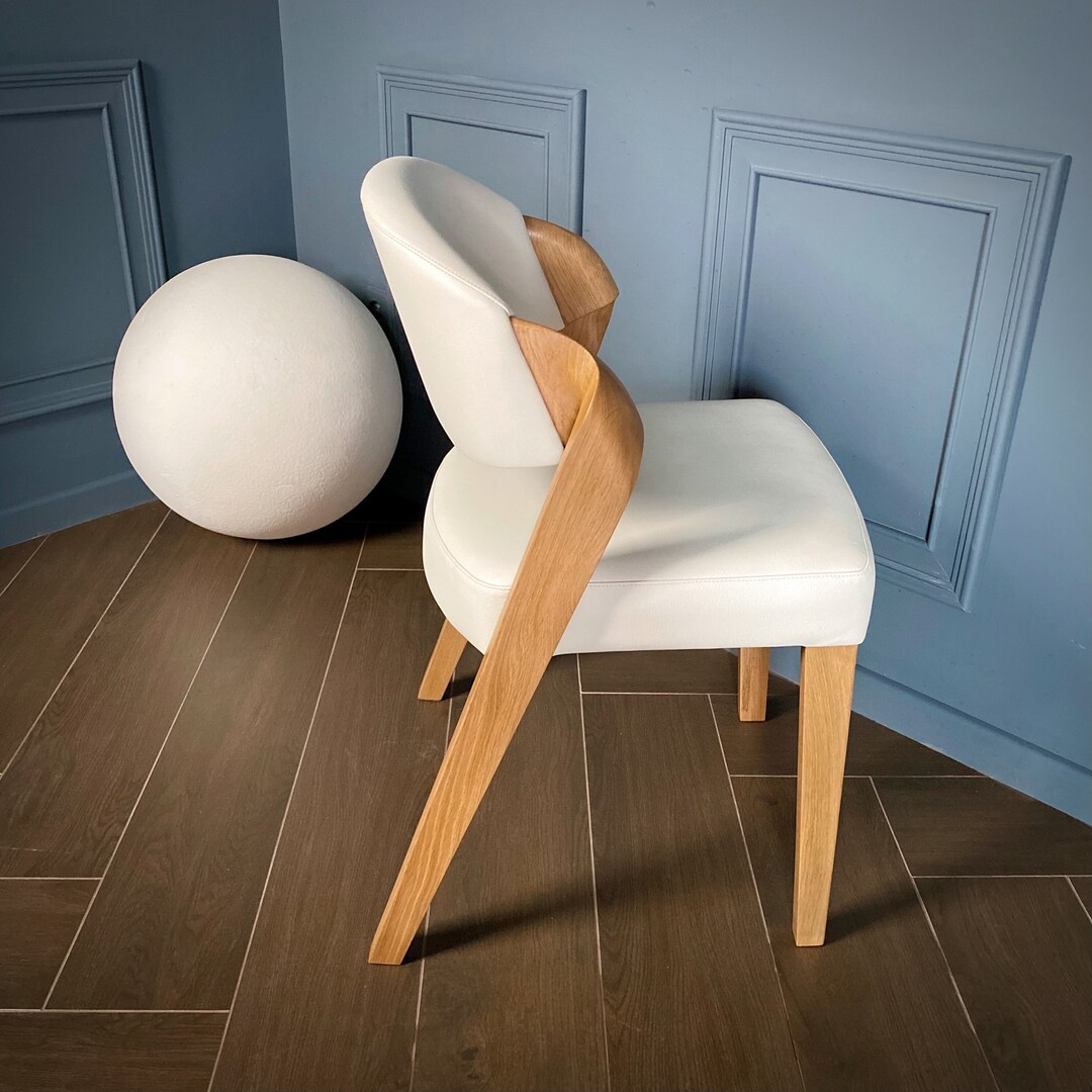 Dining Chair andy Soft Curves of the Wood, Quality in Every Detail ...