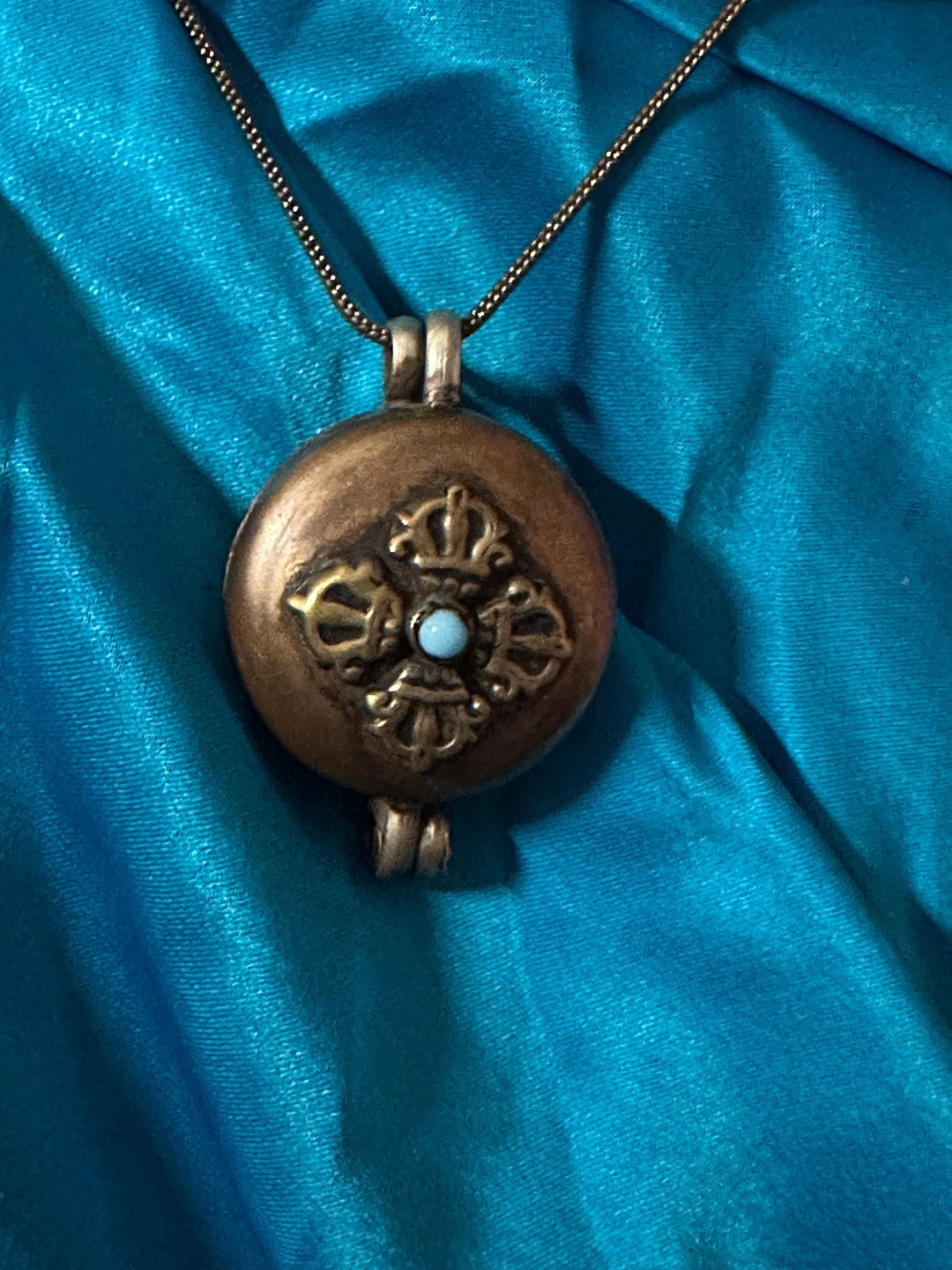 TIBETAN MANTRA BOX Tibetan Gau Box Tibetan Protection Jewelry Tibetan ...