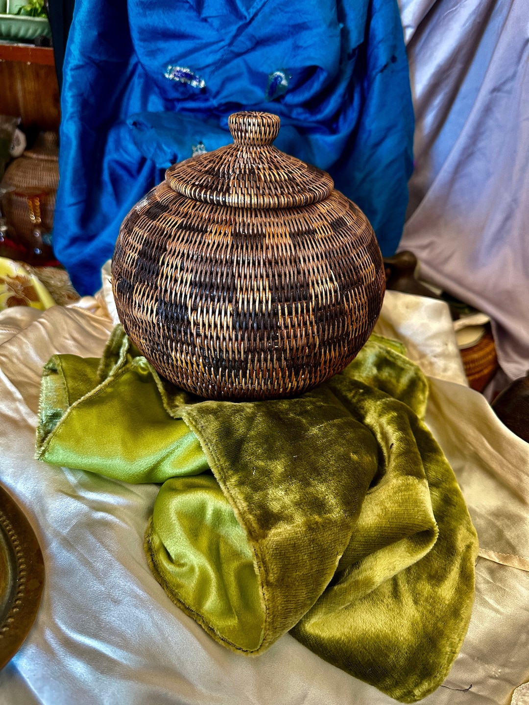 RATAN Round STORAGE BASKET * Ratan Storage Basket /lid * Fine Weave ...