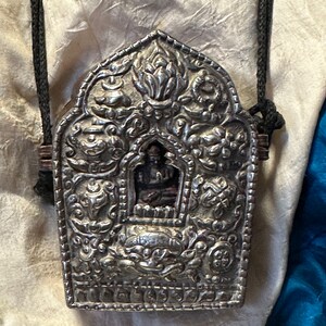 TIBETAN GAU BOX Tibetan Auspicious Symbols Gau Box Travel Shrine ...