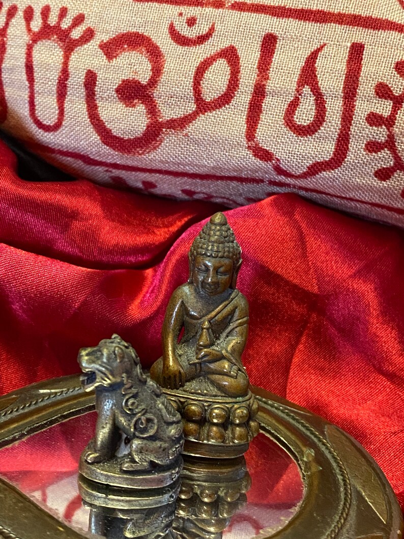 Thai BUDDHA and Temple GUARDIAN CAT Miniature Statues | Etsy