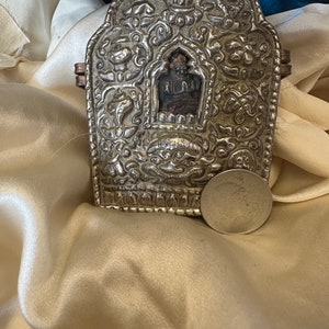 TIBETAN GAU BOX Tibetan Auspicious Symbols Gau Box Travel Shrine ...