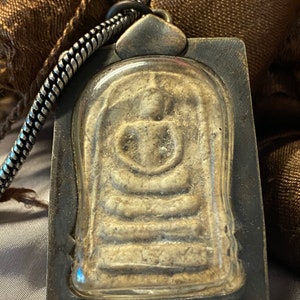 BUDDHA PROTECTION AMULET * Thai Traditional Buddha Protection Jewelry ...