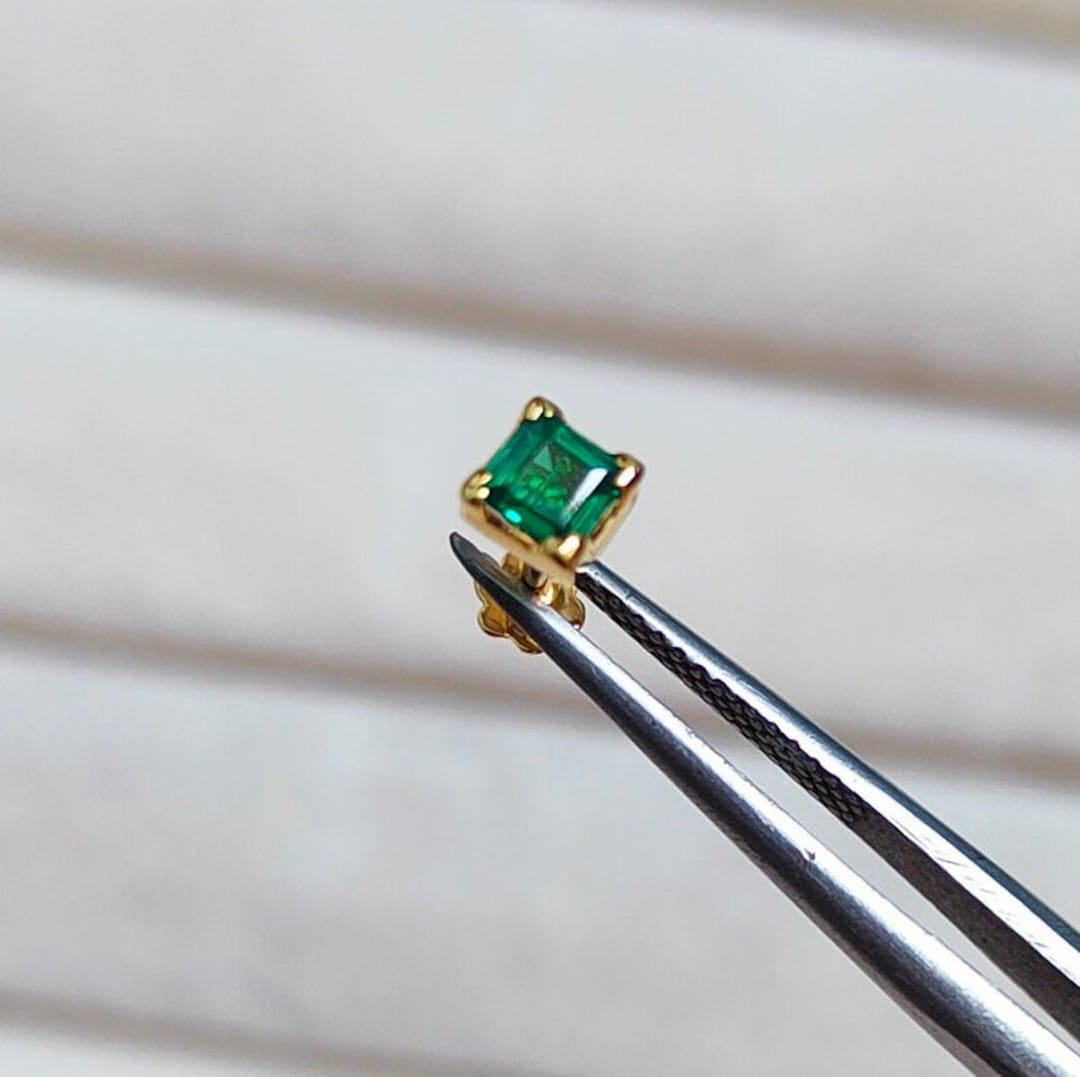Natural Emerald Nose Stud, Emerald Nose Pin, 18k Gold Nose Stud ...