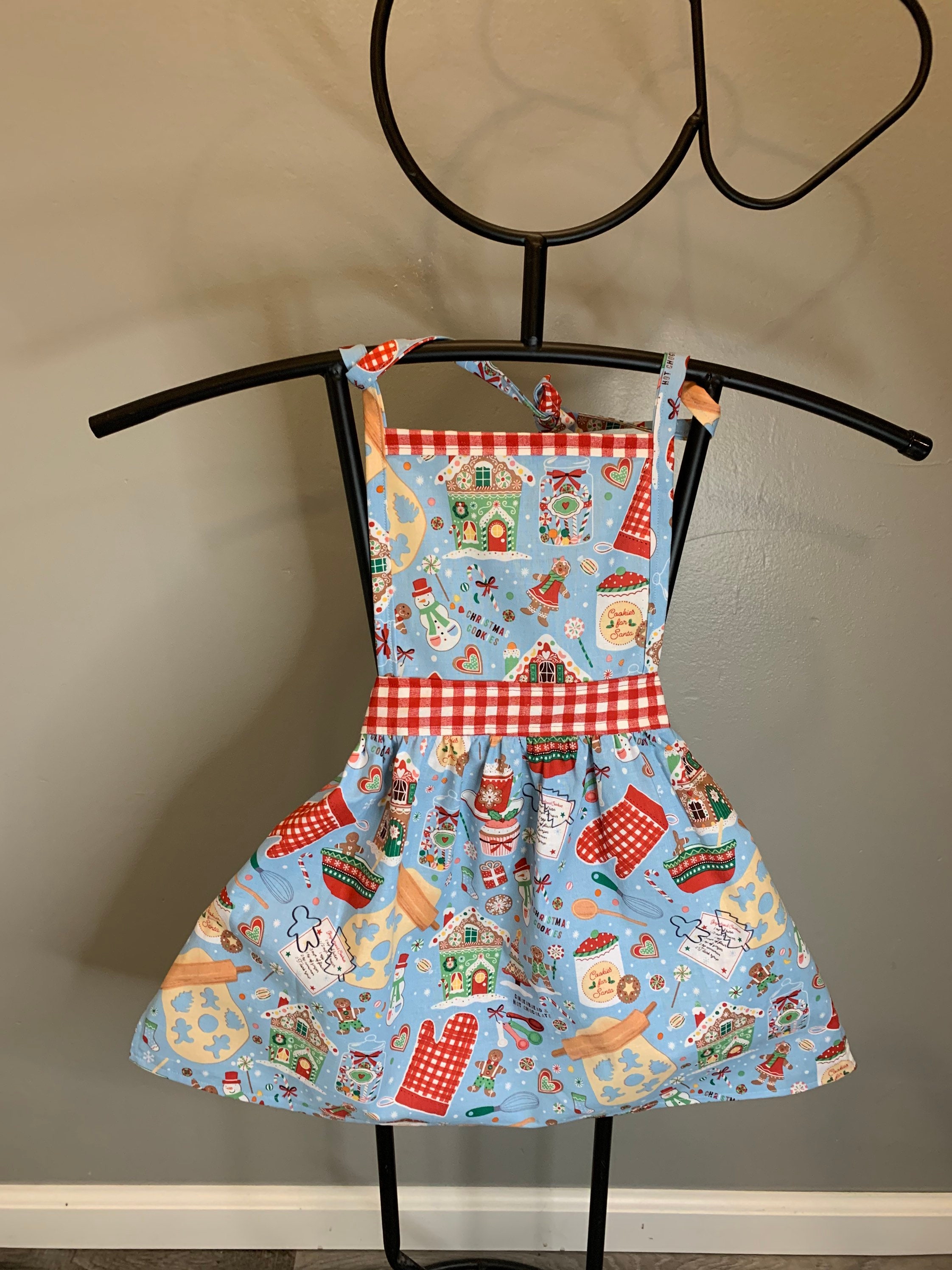 Christmas Gingerbread Girls Apron - Etsy