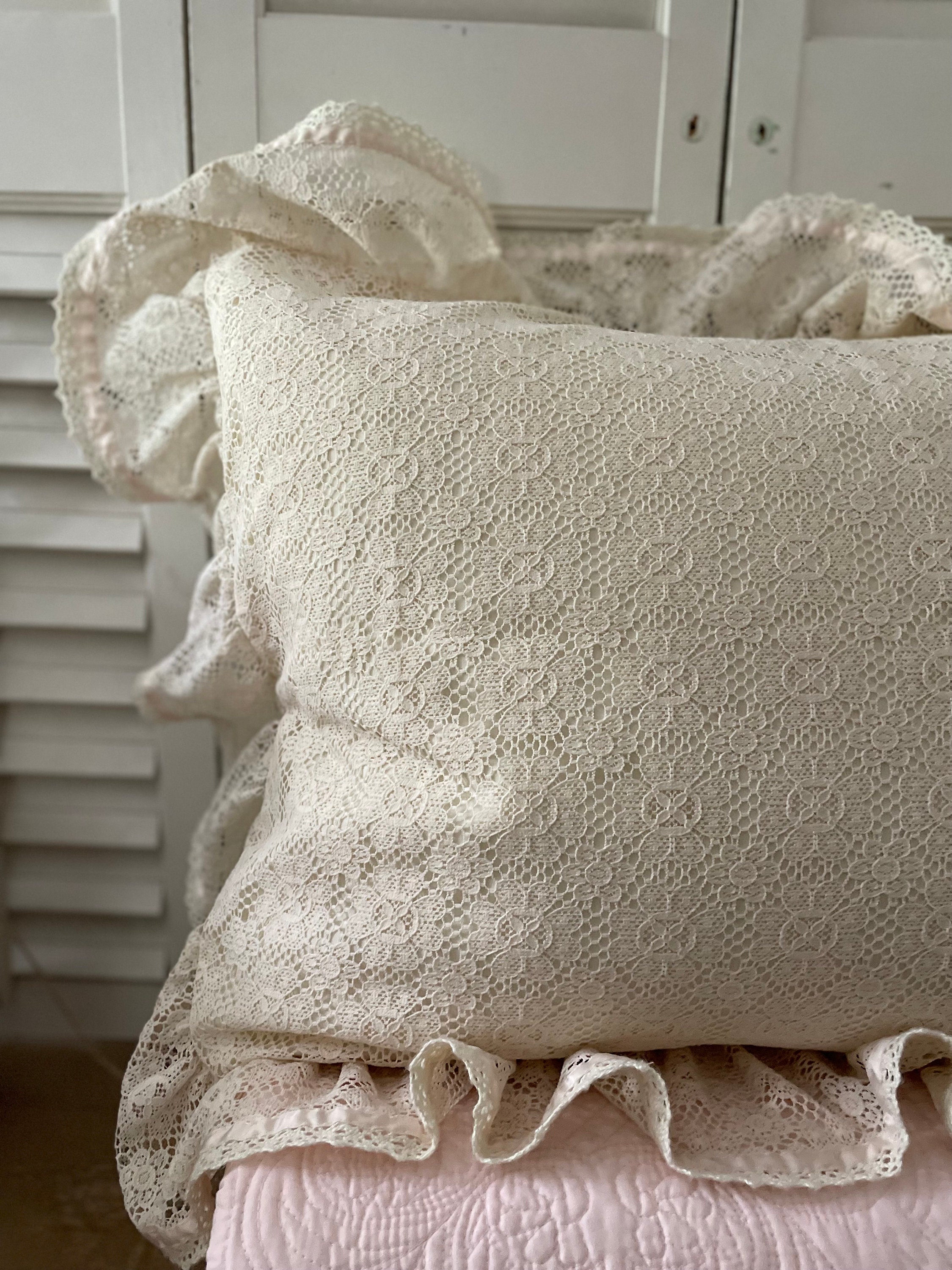 Vintage Croscill Ivory Lace Ruffle Standard Pillow Shams W Pink Ribbon Detail/floral Lace Shams ...