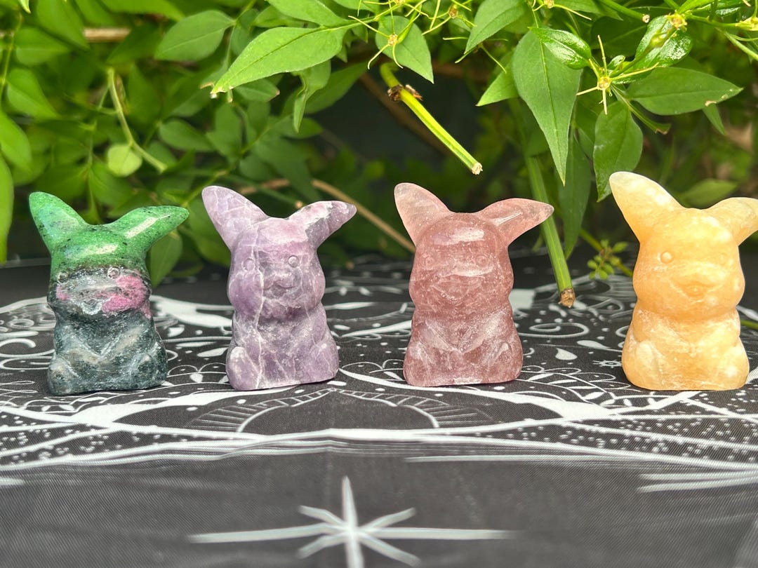 Crystal Pikachu | Pikachu Carving | Pokémon Crystal - Etsy