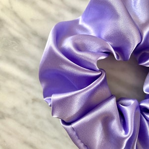 LILAC Purple SATIN SCRUNCHIE - 2 Sizes - Lavender/baby Purple (free Uk ...