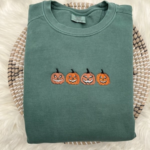 EMBROIDERED Comfort Colors® Pumpkin Sweatshirt Jack-o-lantern - Etsy