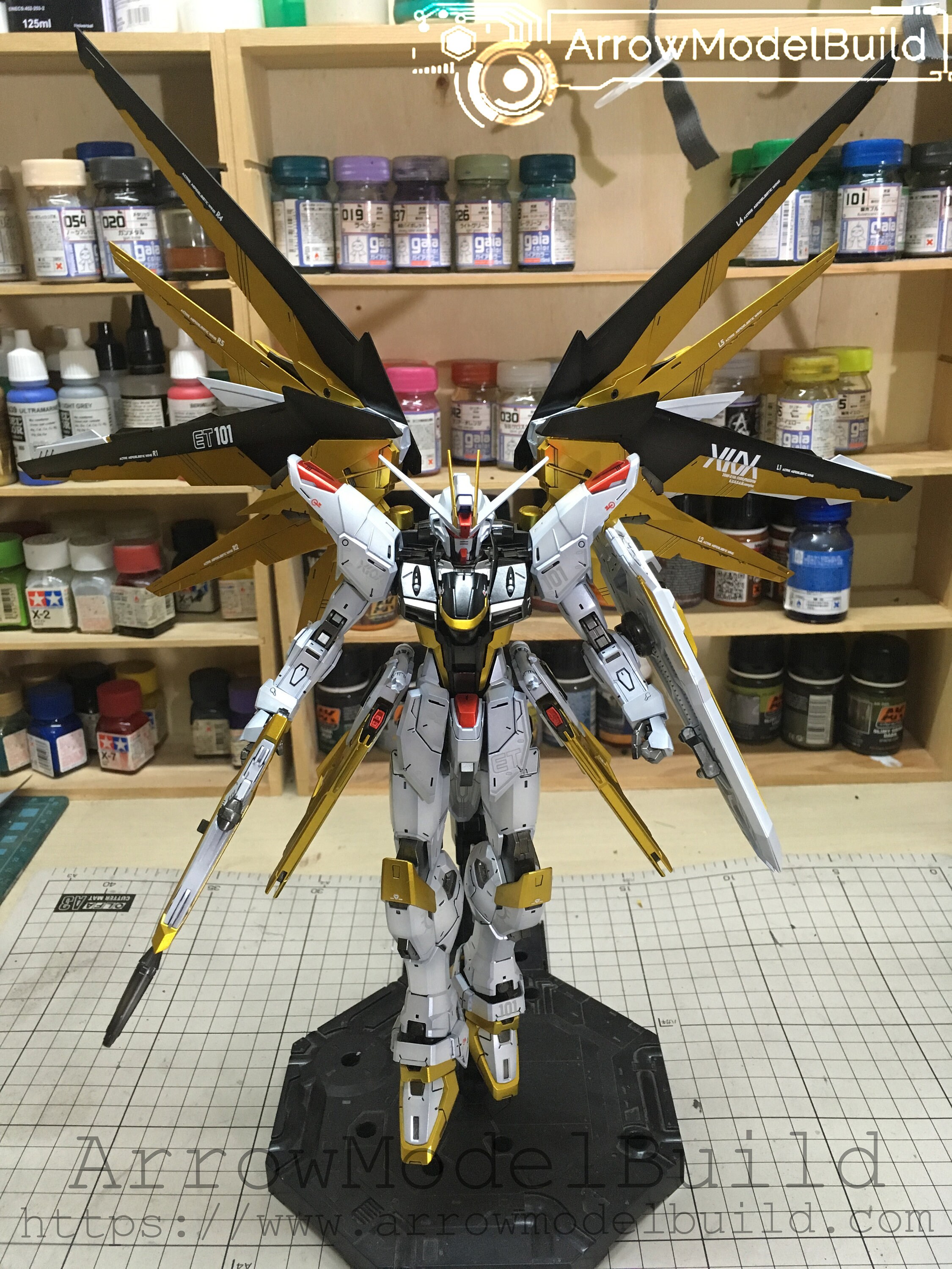 Arrowmodelbuild Freedom Gundam custom White Built & Painted MG 1/100 ...
