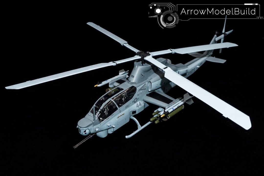 Arrowmodelbuild AH-1Z Viper Built & Painted 1/35 Model Kit - Etsy