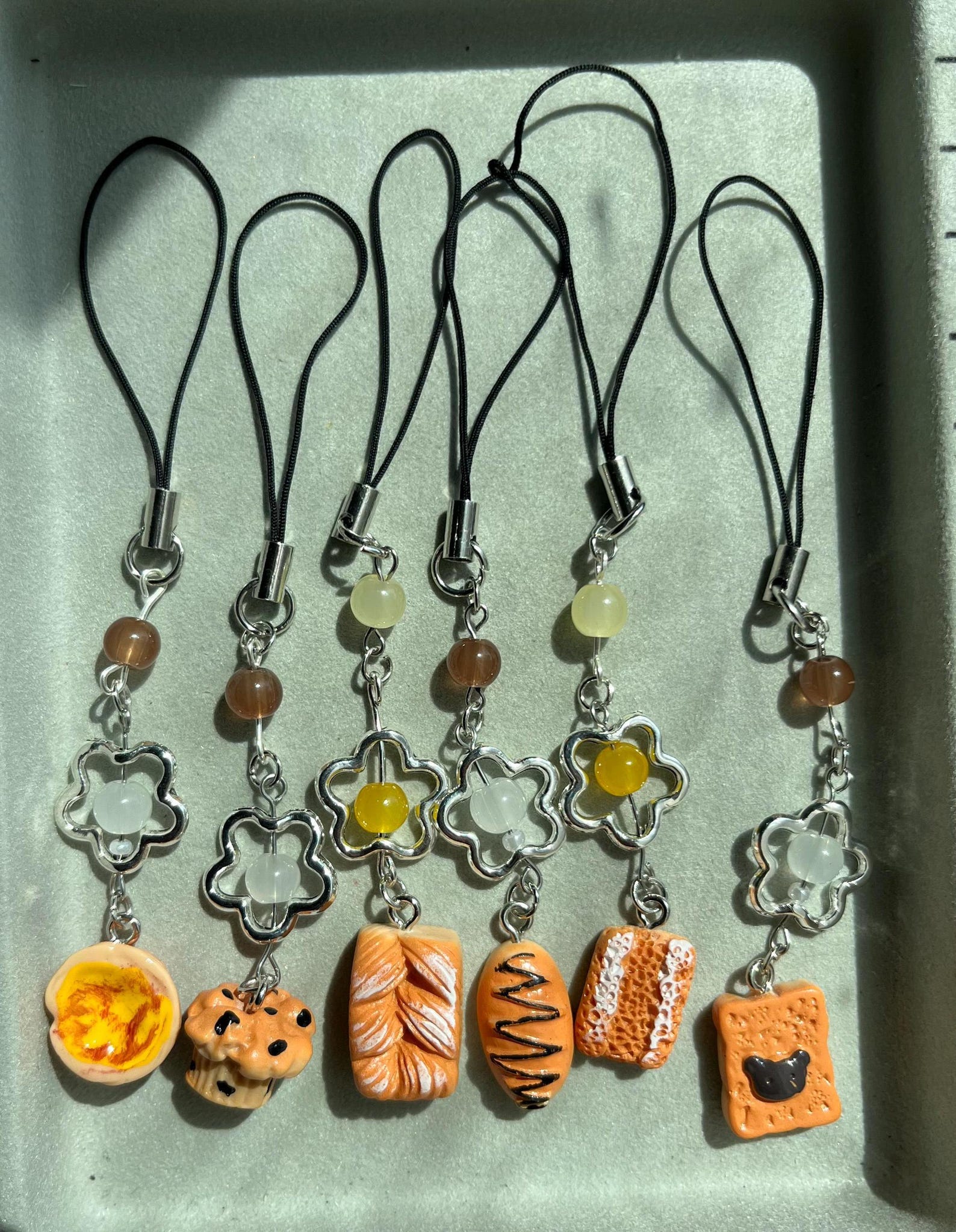 Mini Bread Keychains/phone Charms, Toast, Muffin, Brioche, Kawaii ...