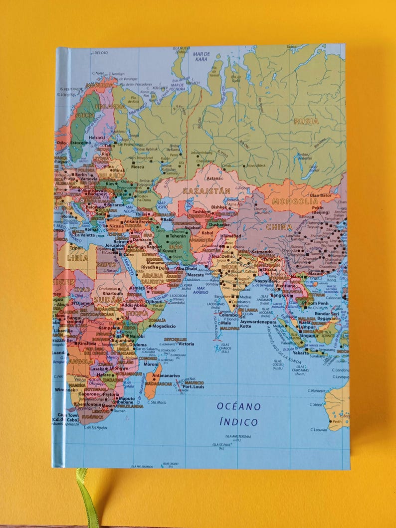 World Map Notebook A5. Map of the World Notebook. Countries Map ...