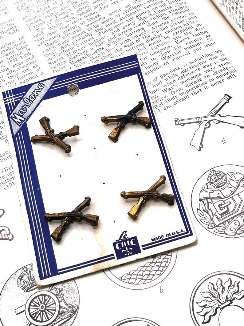 Vintage Realistic Buttons Crossed Rifles on the Orginal Card From the ...