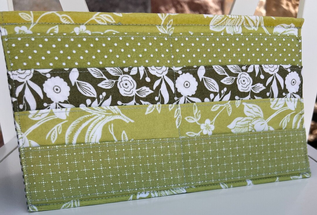Standing Card Holder, Lime Green Bloom, Bingo, 4 Pocket Rows, Card ...
