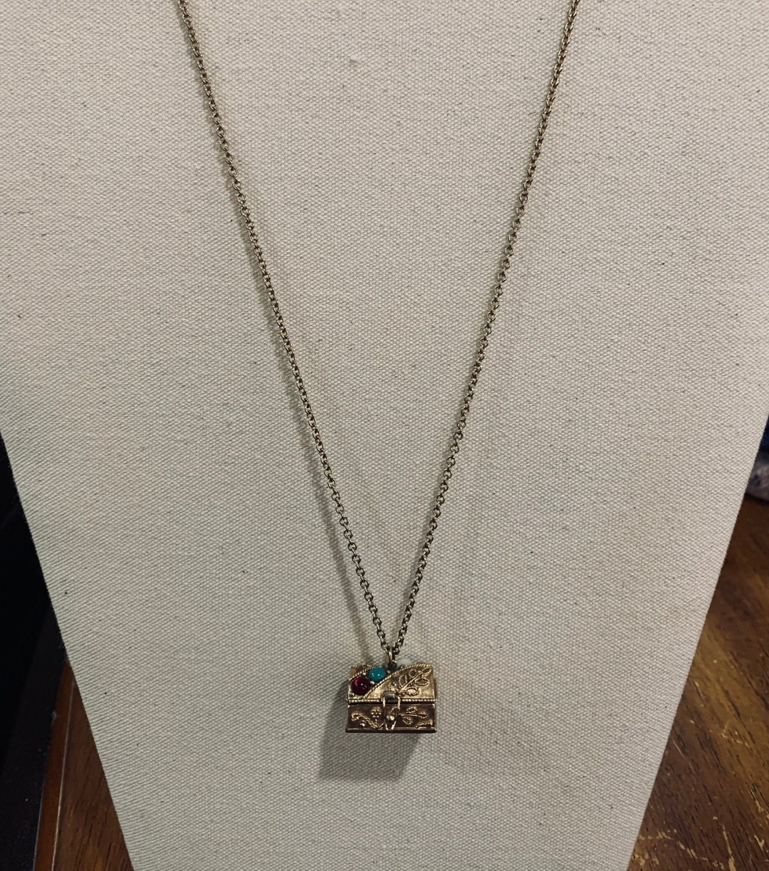 Vintage Avon 1974 Treasure Chest Gold Tone Pendant Necklace W/ 24” Gold ...
