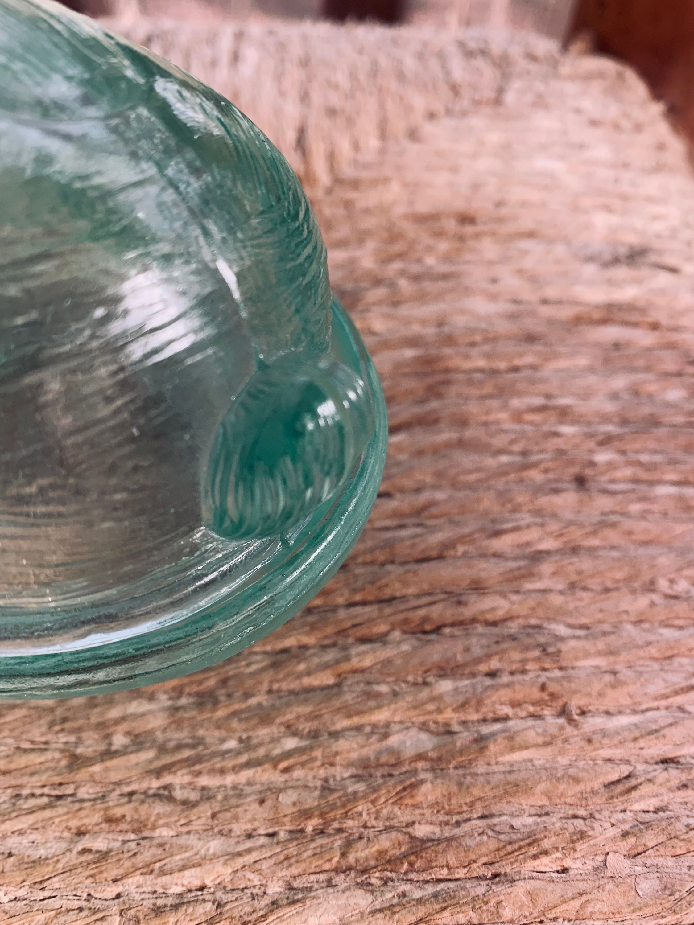 Vintage L.E. Smith Glass Co Spring Green Glass Bunny/rabbit on Nest ...