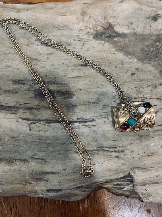 Vintage Avon 1974 Treasure Chest Gold Tone Pendant Ne… - Gem