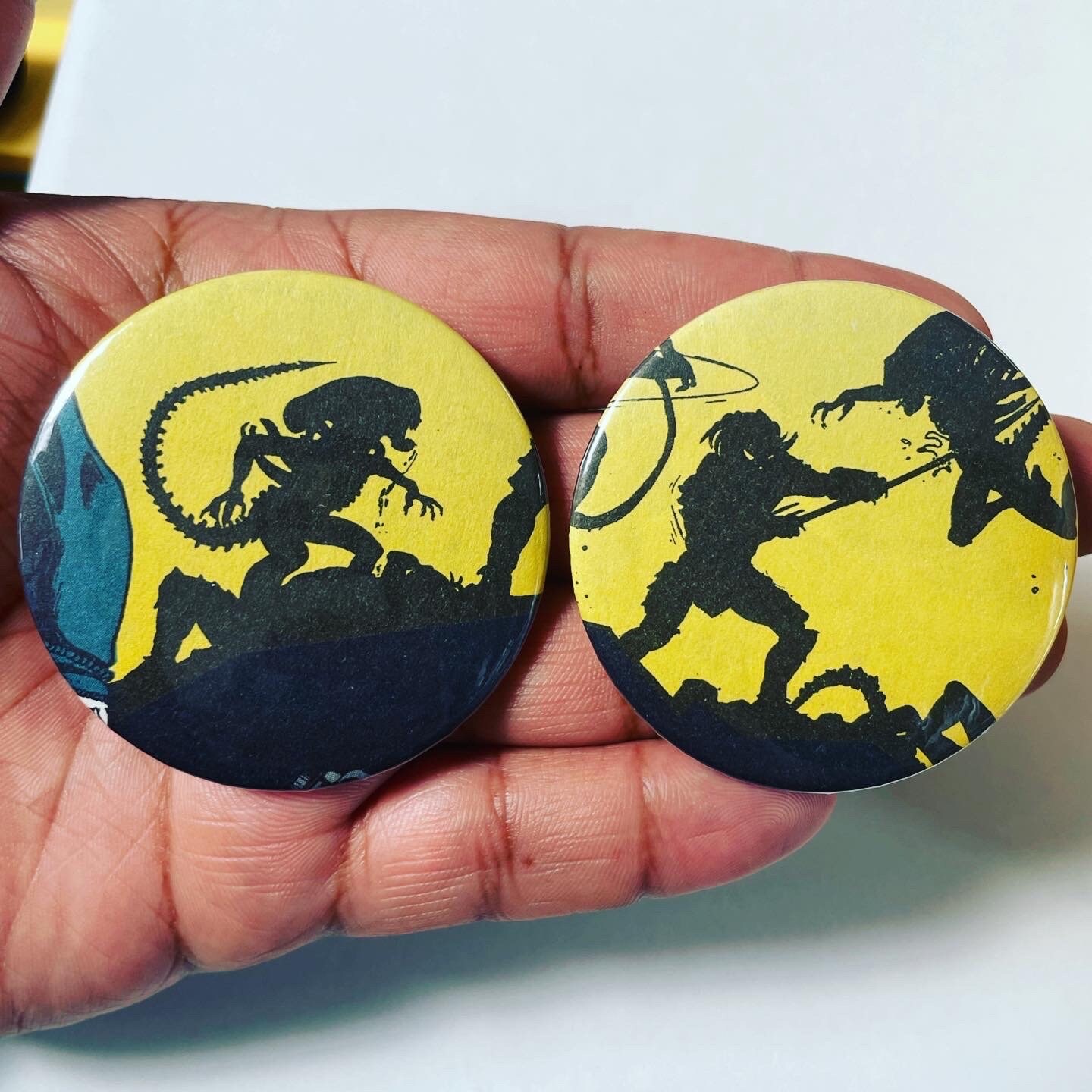 Aliens Versus Predator Comic Aliens and Predator 58mm Badge - Etsy