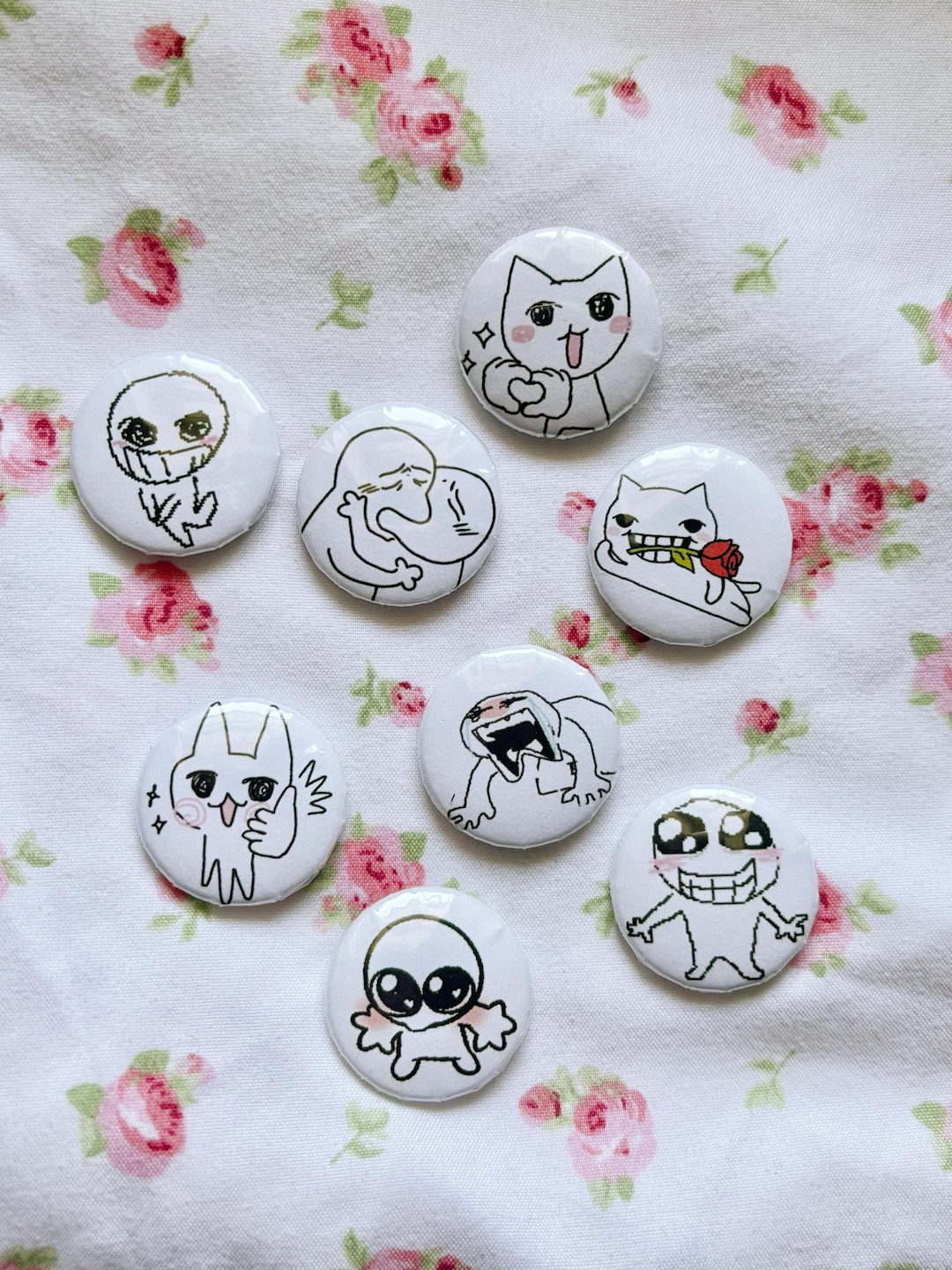 ONE INCH Weird Creature Meme Pins | Korean Reactions | Random Doodle ...