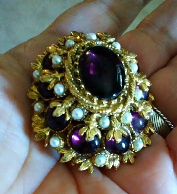Regal brooch layered with purple cabachons & faux pea… - Gem