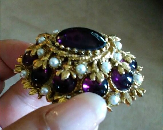 Regal brooch layered with purple cabachons & faux pea… - Gem