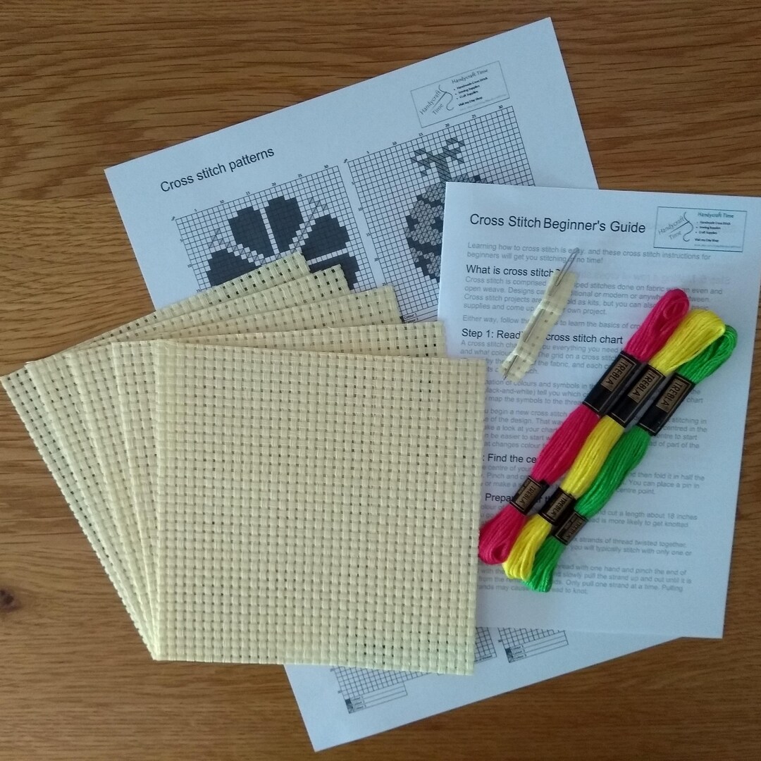First Cross Stitch Kit: 12 Thread Colour Combos With Needle Binca ...