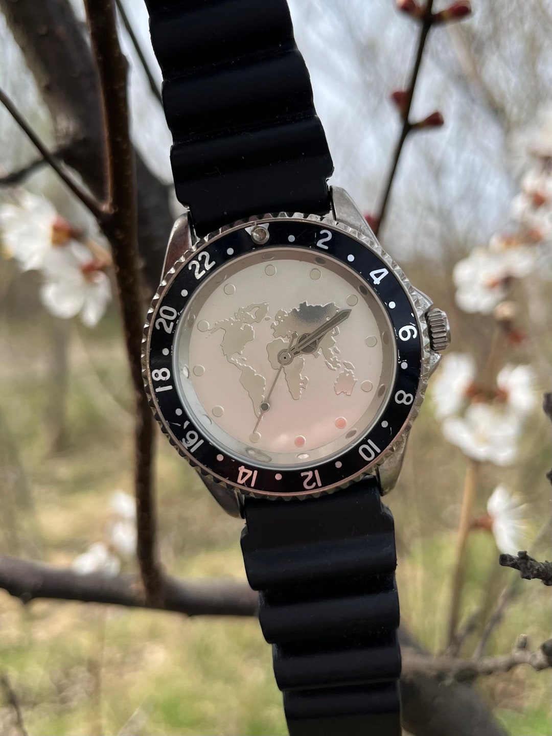Quartz Watch World Map - Etsy