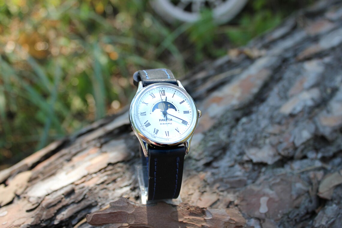 Quartz Watch RAKETA With Real Moon Phases Calendar Moon Wrist - Etsy