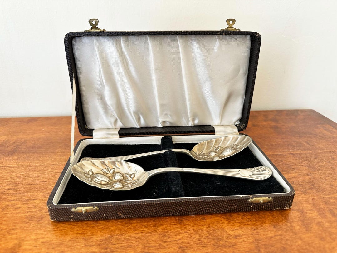 Vintage Pair of EPNS Berry Spoons Silver Plated 1930s in Original Box ...