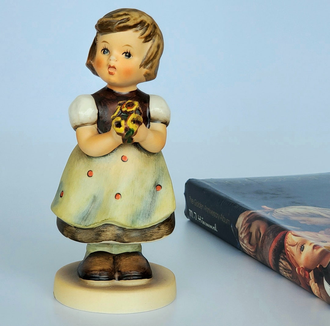 Hummel Figurine- Number 257 - TMK5 - for Mother - Etsy